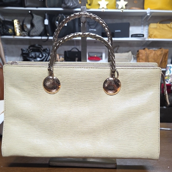 Bags | Vintage Elegant Cream Handbag With Gold Accents | Poshmark